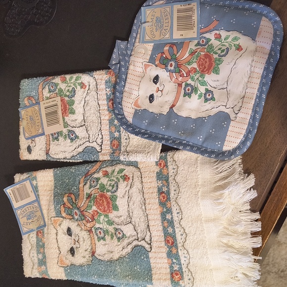 gourmet gallery | Kitchen | Cat Kitchen Set | Poshmark